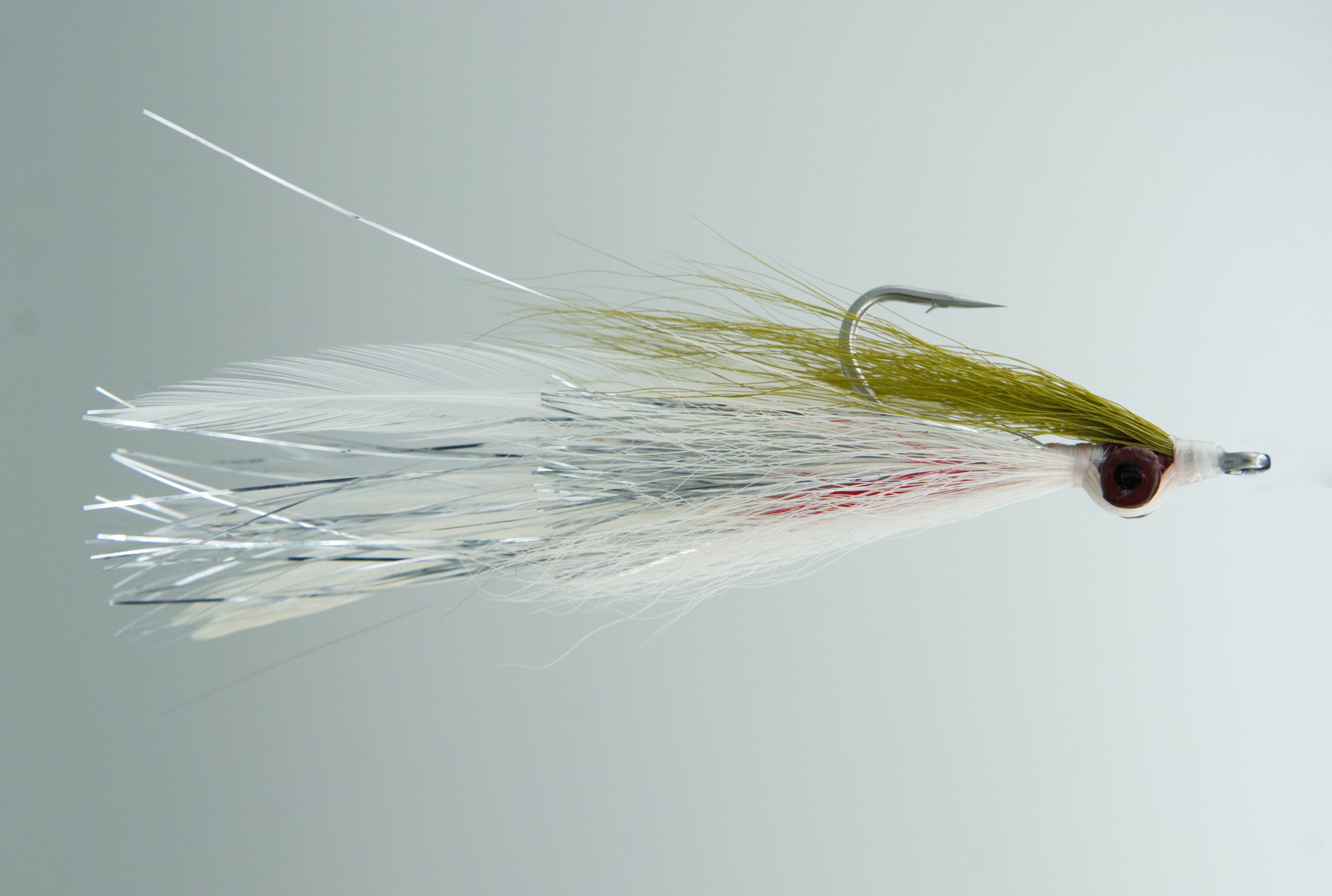 Half & Half Olive/White 2/0 – Mouche Expert