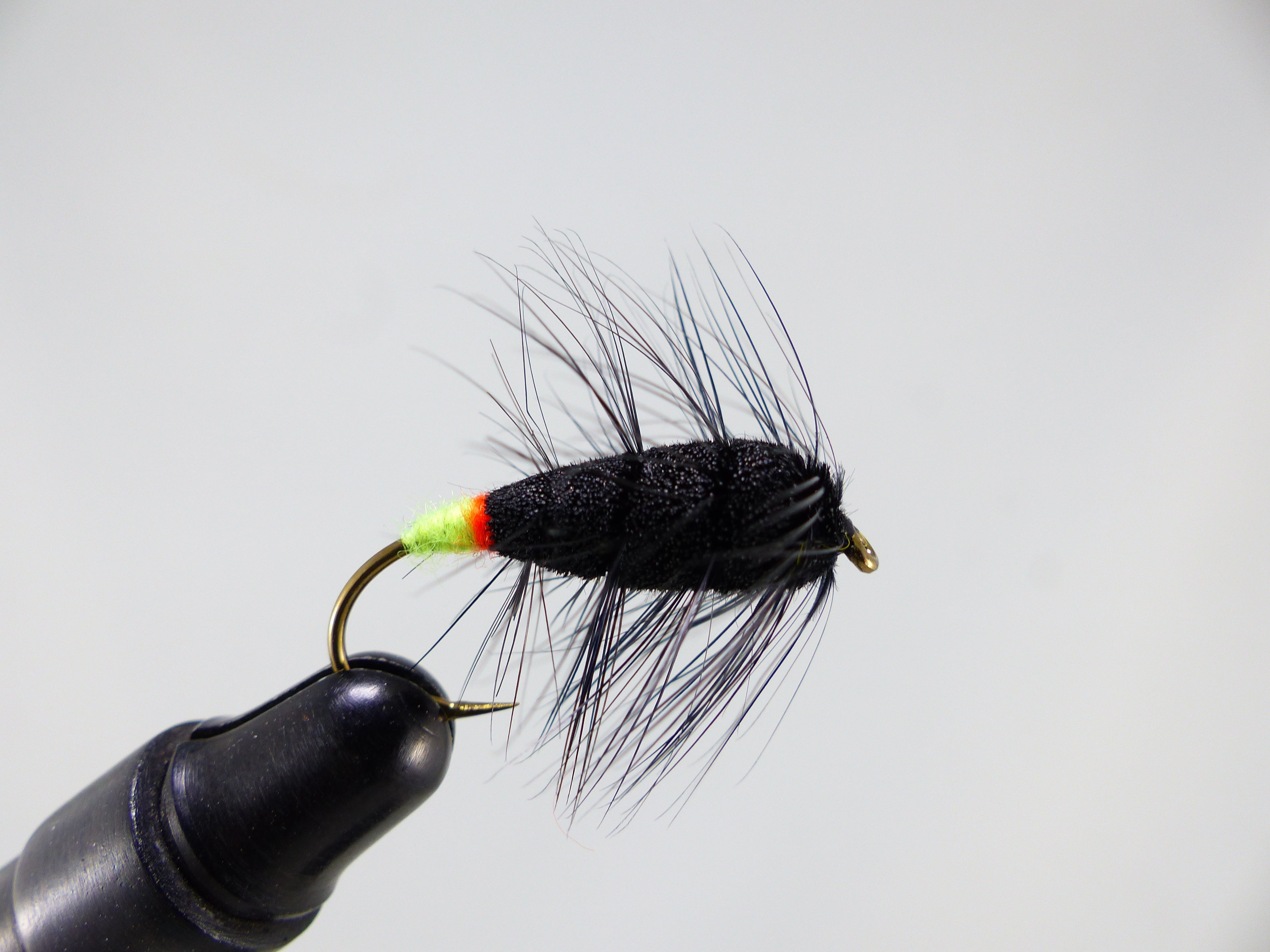 Buck Bug Black/green/red – Mouche Expert